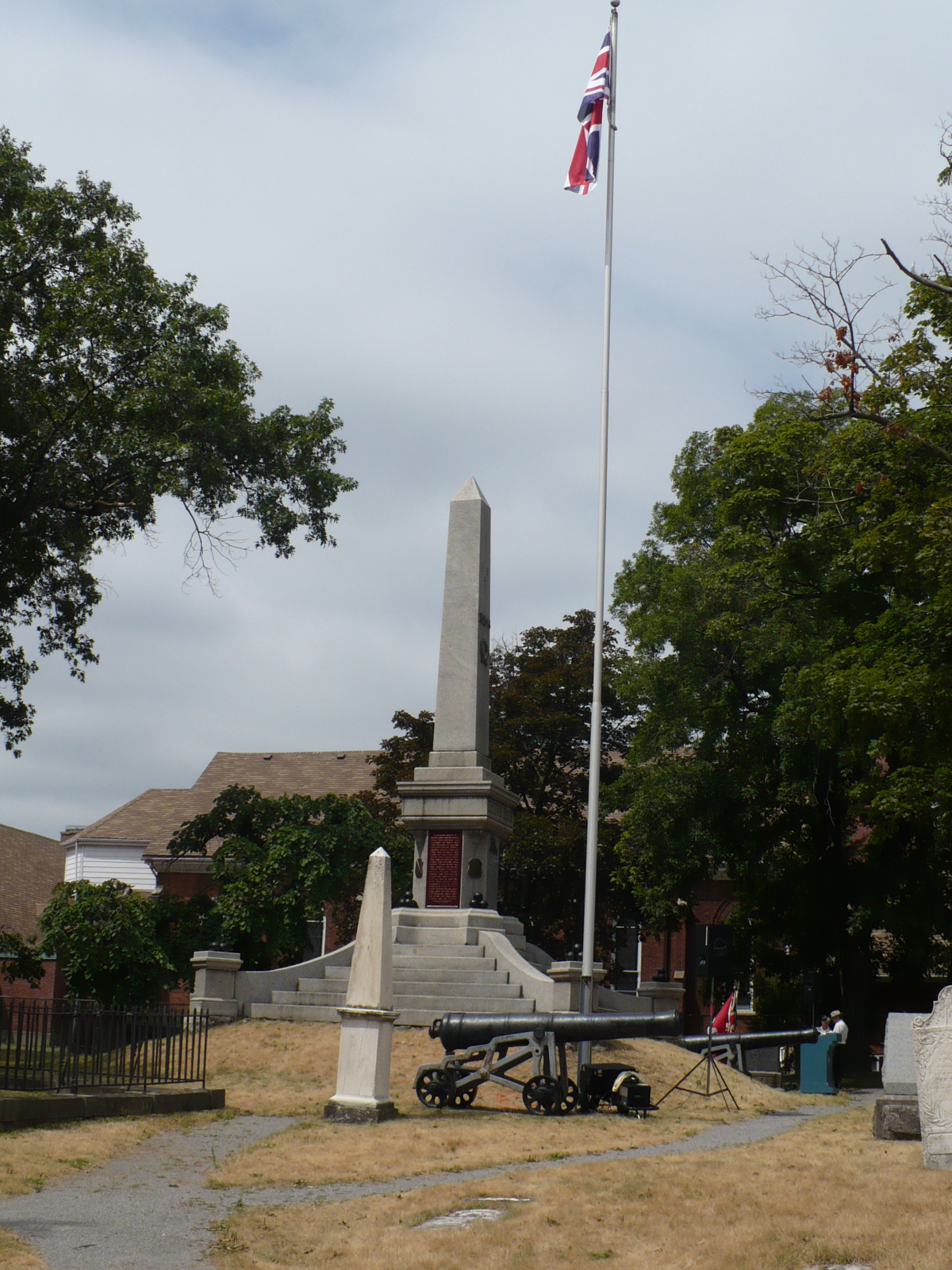 Battle of Lundy's Lane Memorial | Veterans Affairs Canada